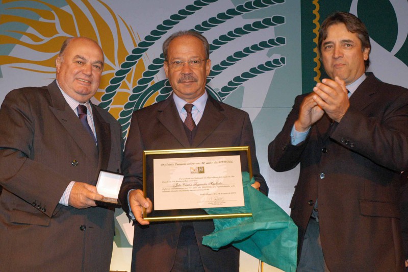 Estado homenageia Farsul pelos 80 anos da entidade - Portal do Estado ...